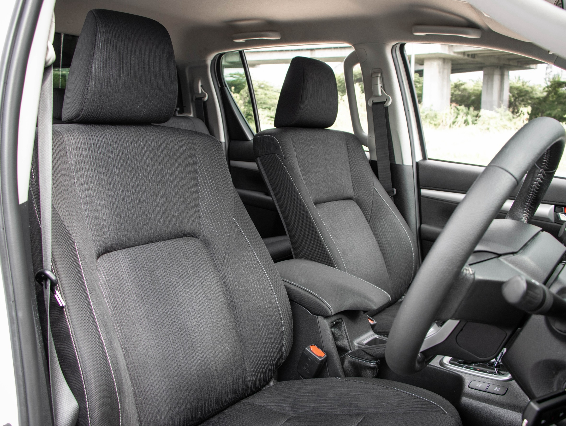 TOYOTA REVO 2.4 Mid PRERUNNER DOUBLECAB ปี2021 | ENNXO