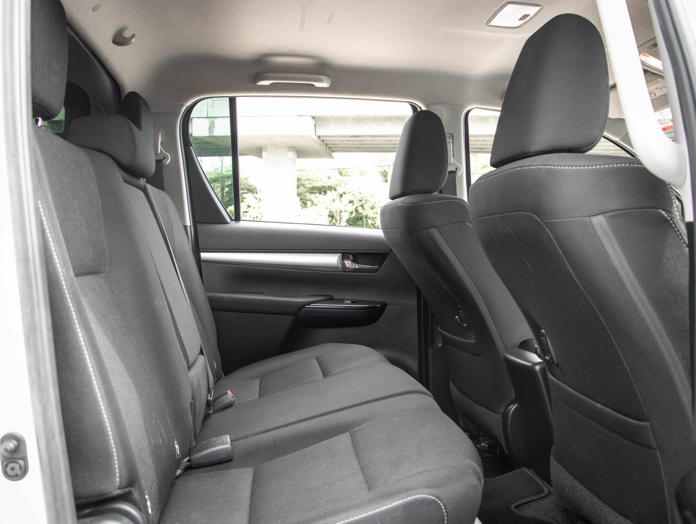 TOYOTA REVO 2.4 Mid PRERUNNER DOUBLECAB ปี2021 | ENNXO