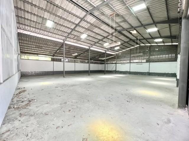 ให้เช่าโกดัง 700 ตรม. มีสำนักงาน 2 ชั้น เข้าออกได้ 2 ทาง ซอยเทศบาล บางปู 41 กับ 37 | ENNXO