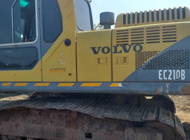 ขายวอลโว่EC210B ไม่มีเล่มทะเบียน | ENNXO