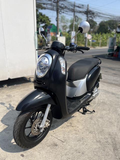 Honda scoopy i ดำเทา รถมือ2 ปี2012 มีเล่มครบ ทะเบียนภาษีไม่ขาด | ENNXO