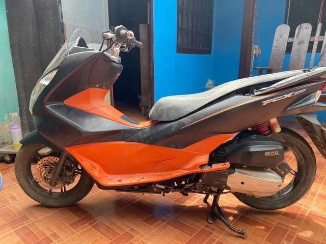 Honda PCX สีส้มดำ | ENNXO