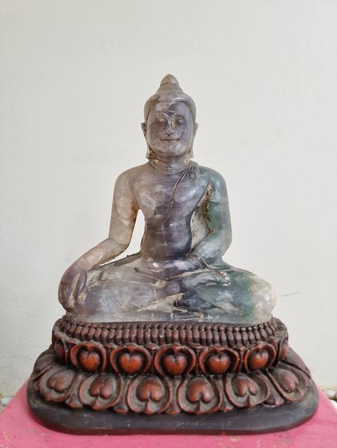 พระกรุเก่า ฐานบัว ของเก่าโบราณ เนื้อเป็นหินแกะ | ENNXO