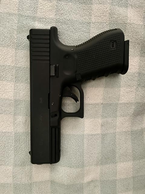 ปืนแบลงค์กัน Glock 17 Gen 4 มือสอง สภาพเต็ม100 | ENNXO