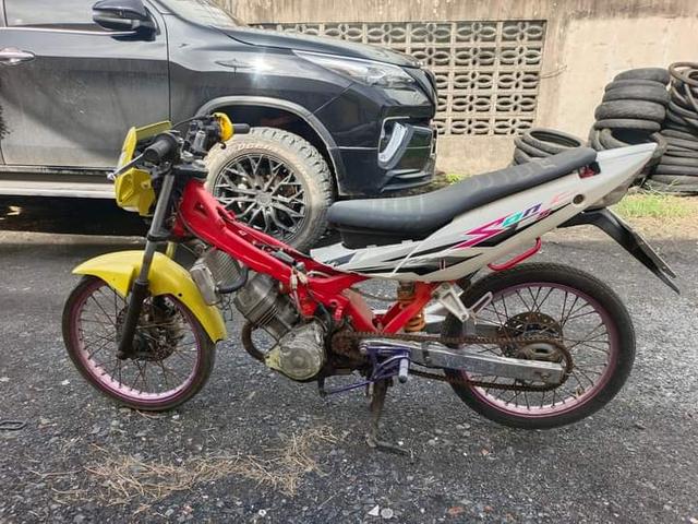 Honda Sonic สีแดง ขาว ดำ | ENNXO