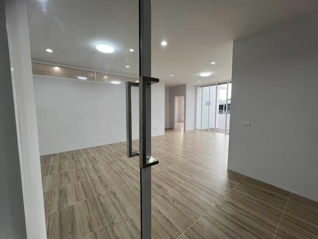 ให้เช่าโฮมออฟฟิศ 4 ชั้นซอยอ่อนนุช สร้างใหม่ 900 ตรม ใกล้ BTSศรีนุ | ENNXO