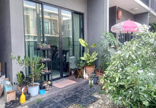 ขายทาวน์เฮ้าส์ 2 ชั้น เดอะคอนเนค 28 วัชรพล-เพิ่มสิน เนื้อที่ 18 ตร.ว. บ้านสวย พร้อมอยู่ | ENNXO