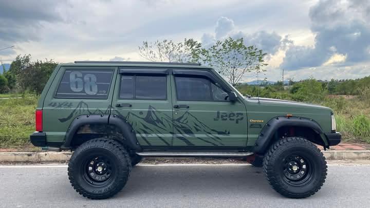 JEEP CHEROKEE XJ 4.0 | ENNXO