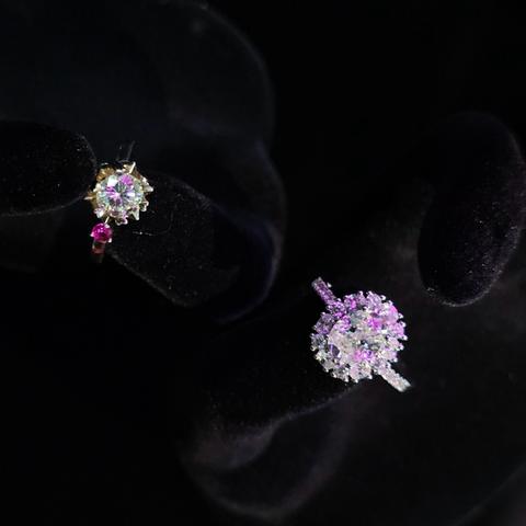 หน้าร้าน ปุอามี่พระราม 2 จำหน่ายเพชร เครื่องประดับ ทุกเเบบทุกสไตล์ ลด50% | ENNXO