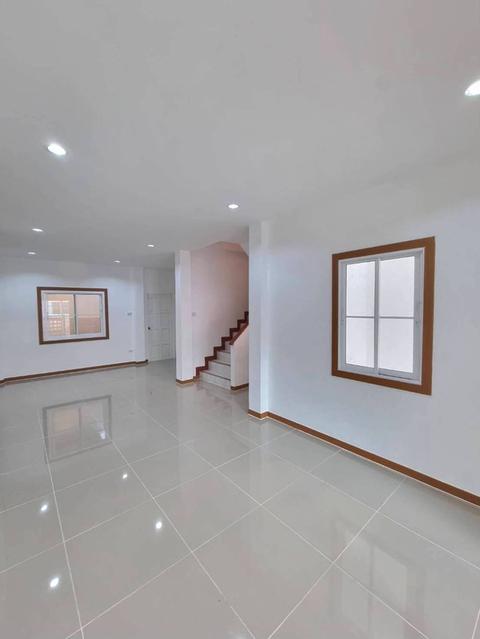 หมู่บ้านลภาวัน12 | ENNXO