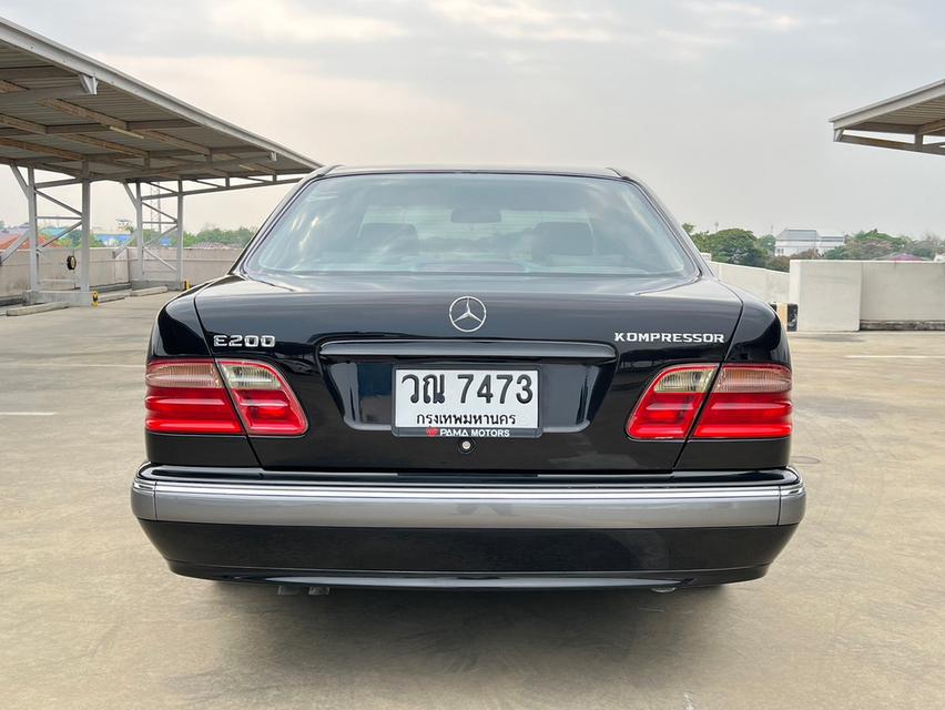 Mercedes Benz E200 Kompressor 2.0 Elegance (W210) | ENNXO