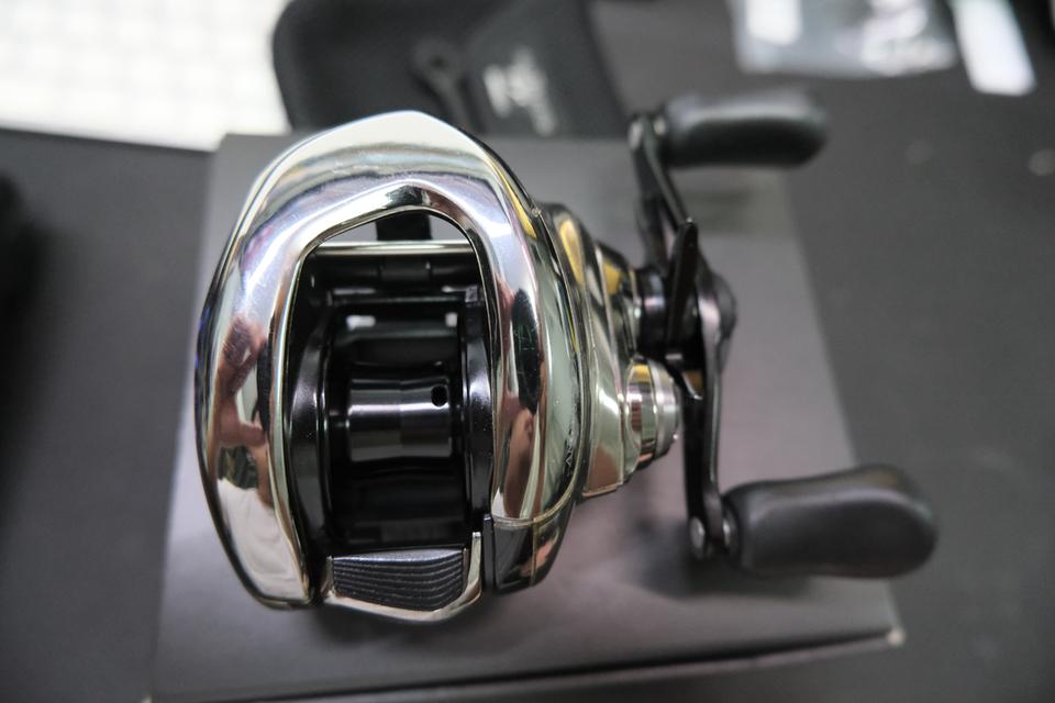 Shimano Antares DC HG 21 หมุนขวา | ENNXO