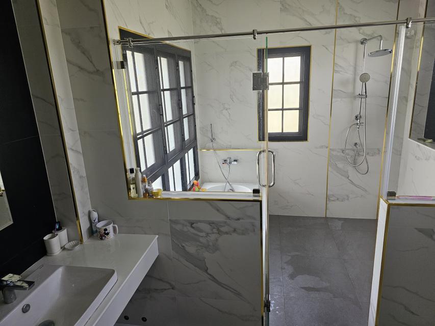 ให้เช่า บ้านเดี่ยว หลังมุม ภภัสสร ดิ ไอคอนนิค 375 ตรม 1 งาน 57 ตรว | ENNXO