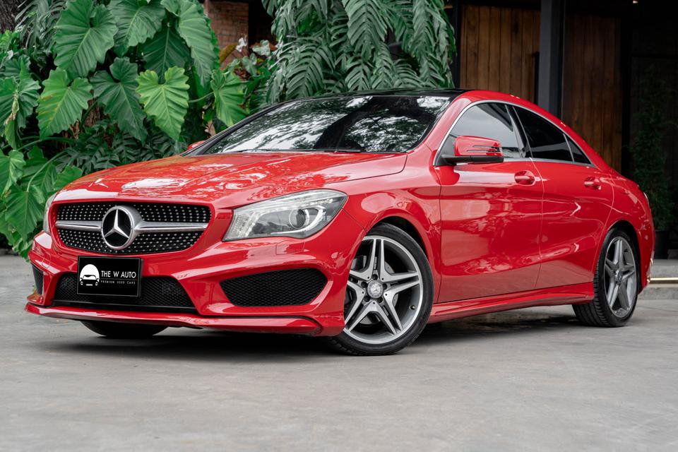 Mercedes-Benz CLA250 AMG โฉม W117 ปี 2014 สีแดงเร้าใจ ⭐️ฟรีดาวน์ได้เลย ...
