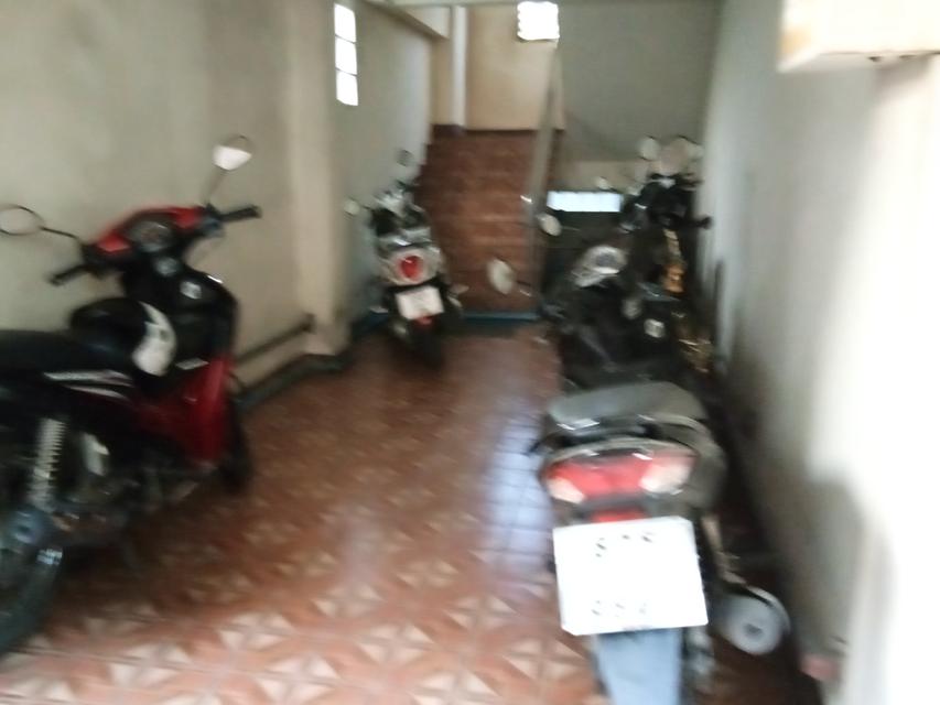 นุ่นนลแมนชั่นราคาพิเศษ 1700 บาท ตอนนี้มีห้องว่าง 1ห้องขั้น 2 | ENNXO