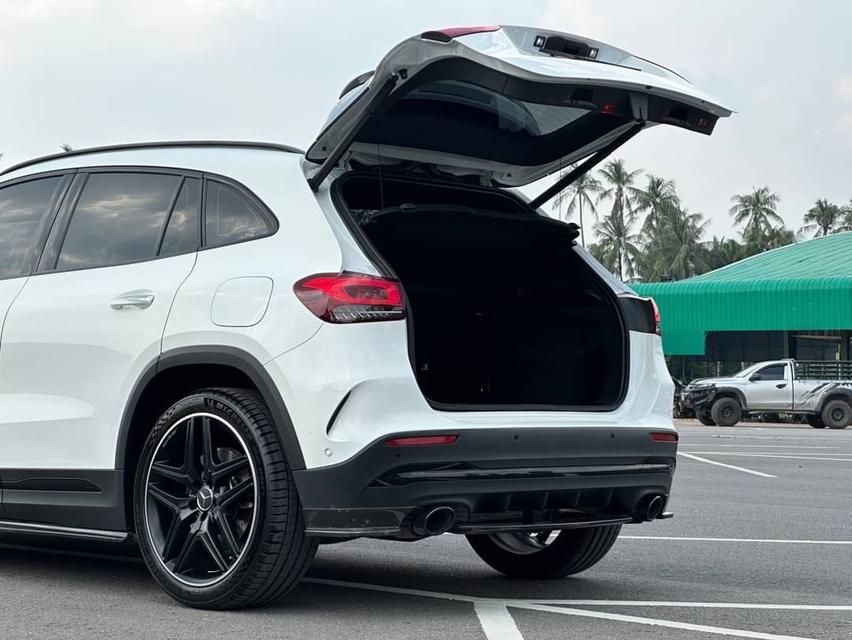 Mercedes Benz GLA35 AMG 4MATIC สีขาว ปี 2022 จด 2023 | ENNXO