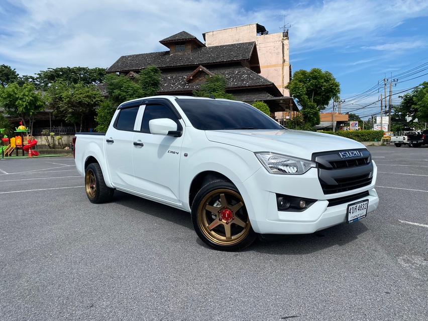 Dmax 4 ประตู (4632) เกียร์ออโต้ บริการจัดไฟแนนท์ถึงที่ | ENNXO