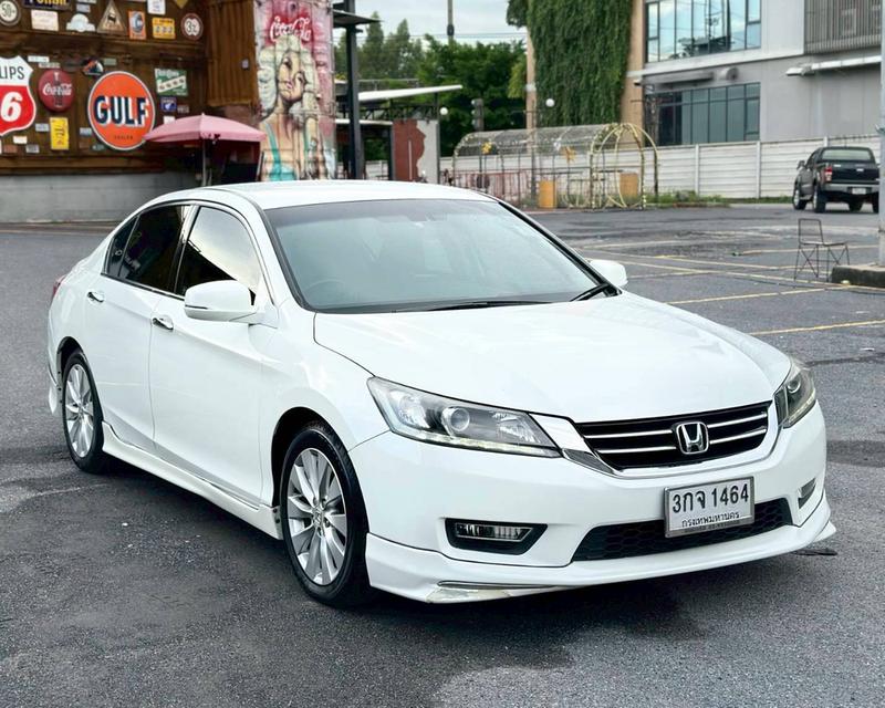 Honda Accord G9 2.0EL เกียร์ Auto สีขาวมุก ปี 2014 | ENNXO