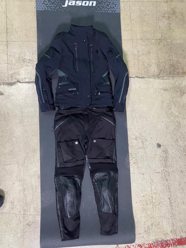 ชุดขับขี่และซ้อน Big Bike ผญ | ENNXO