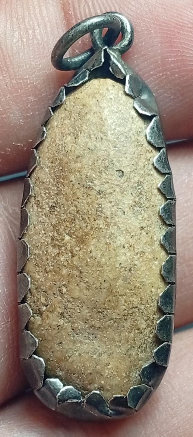 พระเนื้อผงเก่าเลี่ยมเงินโบราณปิด1500รวมส่ง | ENNXO