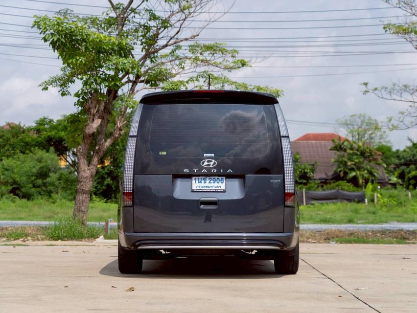 ขาย Hyundai Staria 2.2Dstyle ปี24 | ENNXO