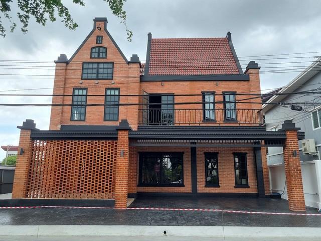 ขายตึก 2 ชั้น 65 ตรว. รามคำแหง118 ติดนานาชาติแอสคอต ตกแต่งใหม่ | ENNXO