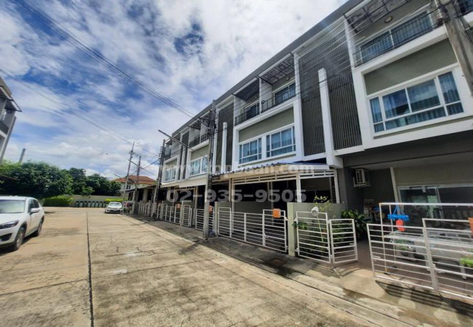 ขายทาวน์เฮ้าส์ นลิน อเวนิว 2 ซอยรามคำแหง 144 ถนนรามคำแหง เขตสะพานสูง ...