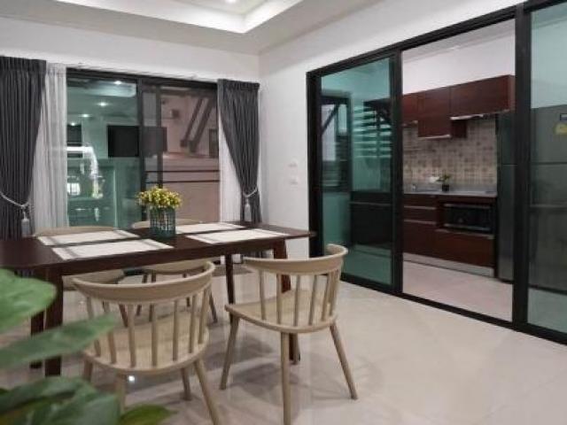 ให้เช่าทาวน์โฮมใหม่ 3 ชั้น โครงการศุภาลัย เอสเซนส์ ลาดพร้าว 107 | ENNXO