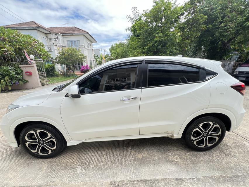Honda HRV 1.8E Sunroof | ENNXO