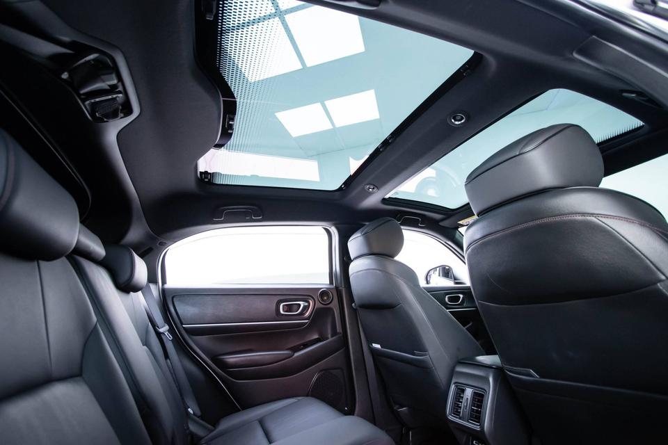 2022 HONDA HR-V 1.5 RS EHEV SUNROOF ผ่อน 9,135 บาท 12 เดือนแรก | ENNXO