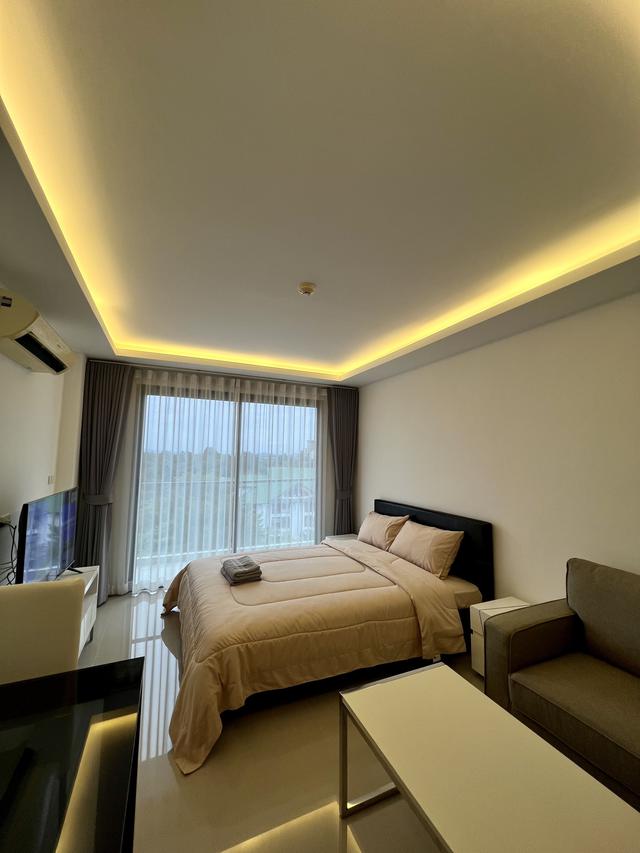 ปล่อยเช่าคอนโด club royal C ติดทะเล ข้างโรงแรม Modus 7,000 ต่อเดือน | ENNXO