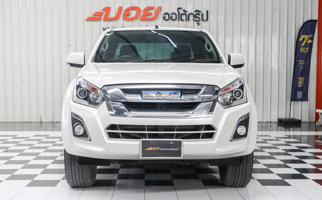 ISUZU ALL NEW D-MAX CAB 4 HI-LANDER 1.9 Z DVD 2017 | ENNXO