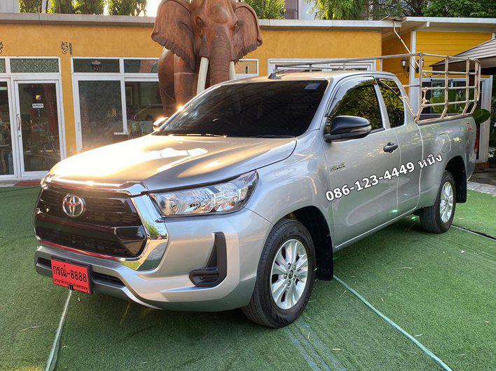Toyota Hilux Revo SMARTCAB 2.4 Z-Edition Entry ปี 2022 ออกรถ 0 บาท | ENNXO
