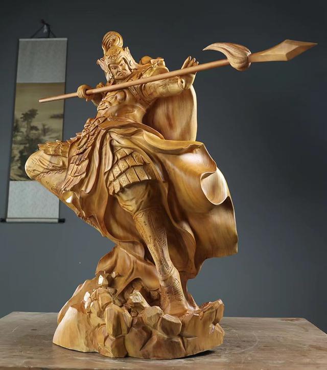 จูล่ง 子龍 (เทพเจ้าสงคราม)ไม้หอมการบูร 91 × 55 × 35 ซม. | ENNXO