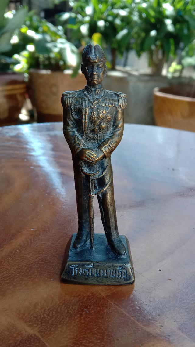 รูปหล่อกรมหลวงชุมพรฯ โรงเรียนนายเรือ ปี12 | ENNXO