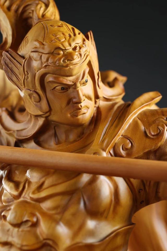 จูล่ง 子龍 (เทพเจ้าสงคราม)ไม้หอมการบูร 91 × 55 × 35 ซม. | ENNXO