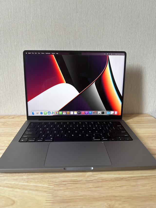 MacBook Pro 14 inch Chip M1 Pro Ram 32 SSD 4 tb | ENNXO