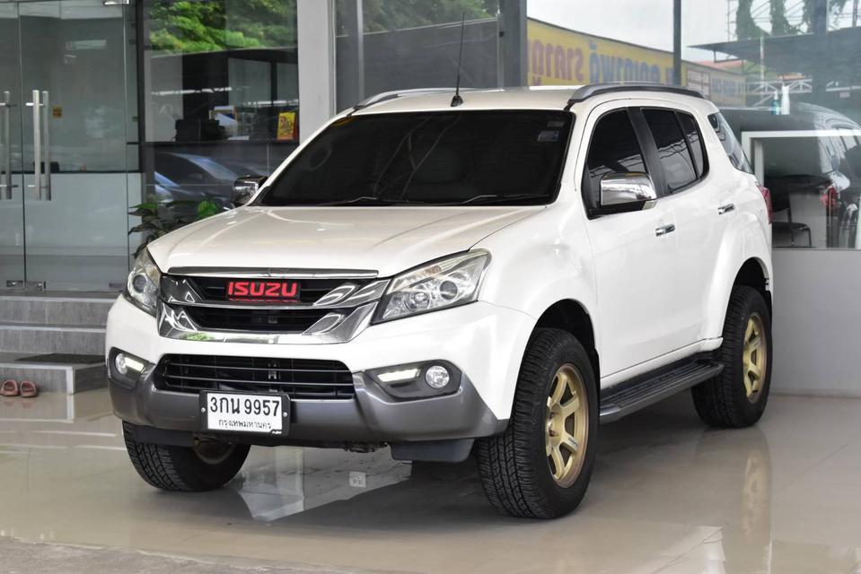 ISUZU MU-X 2.5 | ENNXO