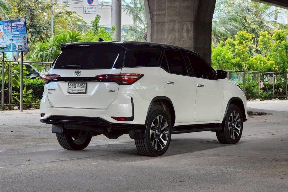 Toyota Fortuner 2.8 LEGENDER BLACK TOP 4WD AT ปี 2022 | ENNXO