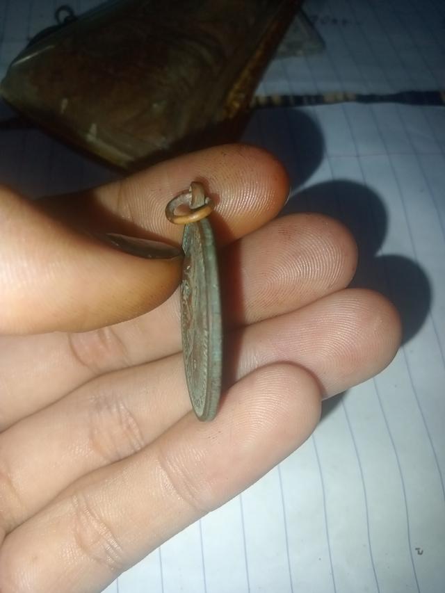 หลวงพ่อคูณปริสุทโธ ที่ระลึกเปิดป้ายอาคารทอง พระปี2536 | ENNXO