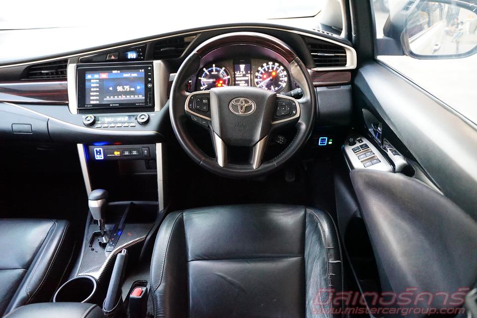 2017 TOYOTA INNOVA CRYSTA 2.8 V ( 2811 ) | ENNXO