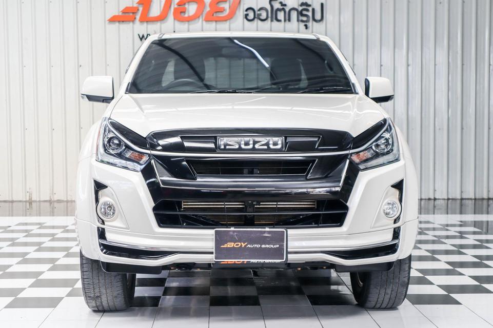 ISUZU ALL NEW D-MAX SPACE CAB HI-LANDER 1.9 Z PRESTIGE 2019 | ENNXO