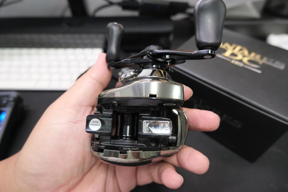 Shimano Antares DC HG 21 หมุนขวา | ENNXO