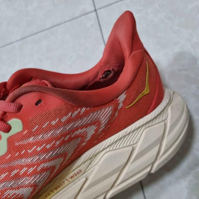 HOKA : ARAHI 6 (รองเท้าวิ่งผู้ชาย มือสอง) | ENNXO