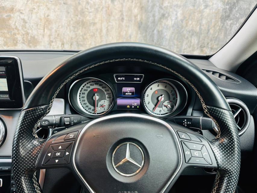 2016 BENZ GLA200 โฉม W156 | ENNXO