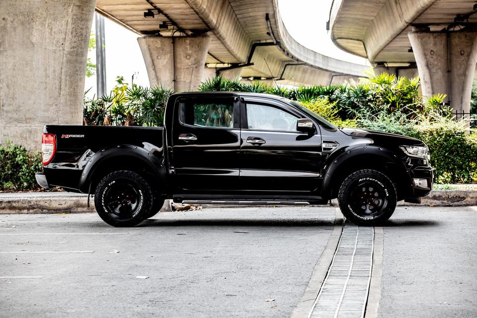 Ford Ranger 2.2 XLT Hi-Lander Double Cab เกียร์ AT ปี 2017 สีดำ สภาพดี ...