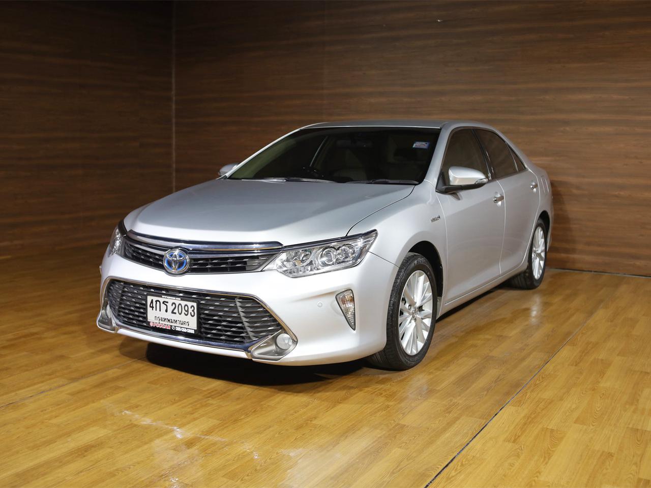 TOYOTA CAMRY 2.5 HYBRID AT 2015 | ENNXO