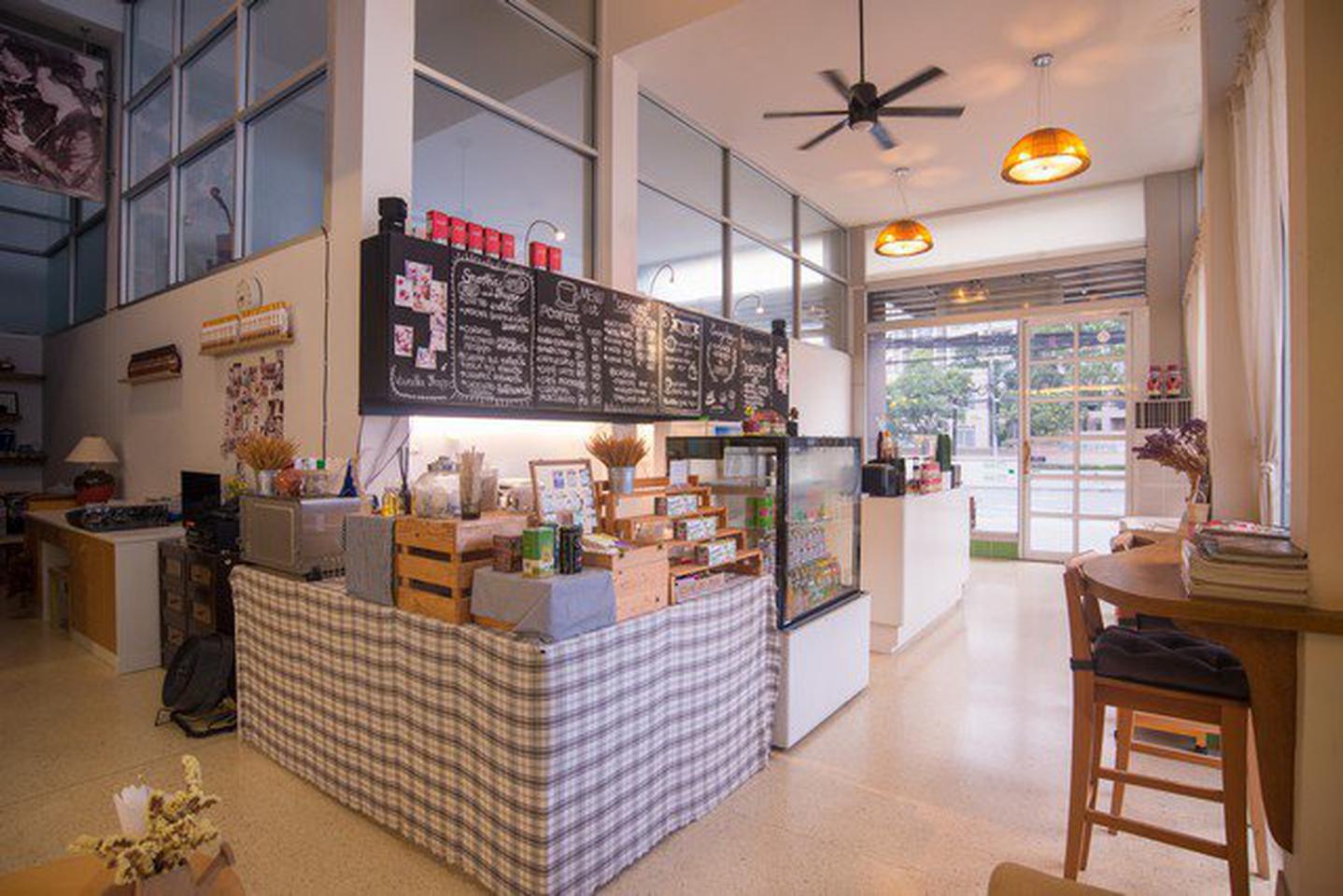 เซ้งร้านกาแฟ หน้าโรงแรม 35,000 | ENNXO