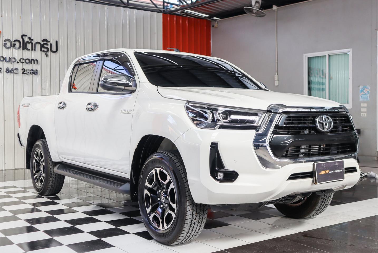 TOYOTA HILUX REVO D-CAB PRERUNNER 2.4 MID 2022 | ENNXO