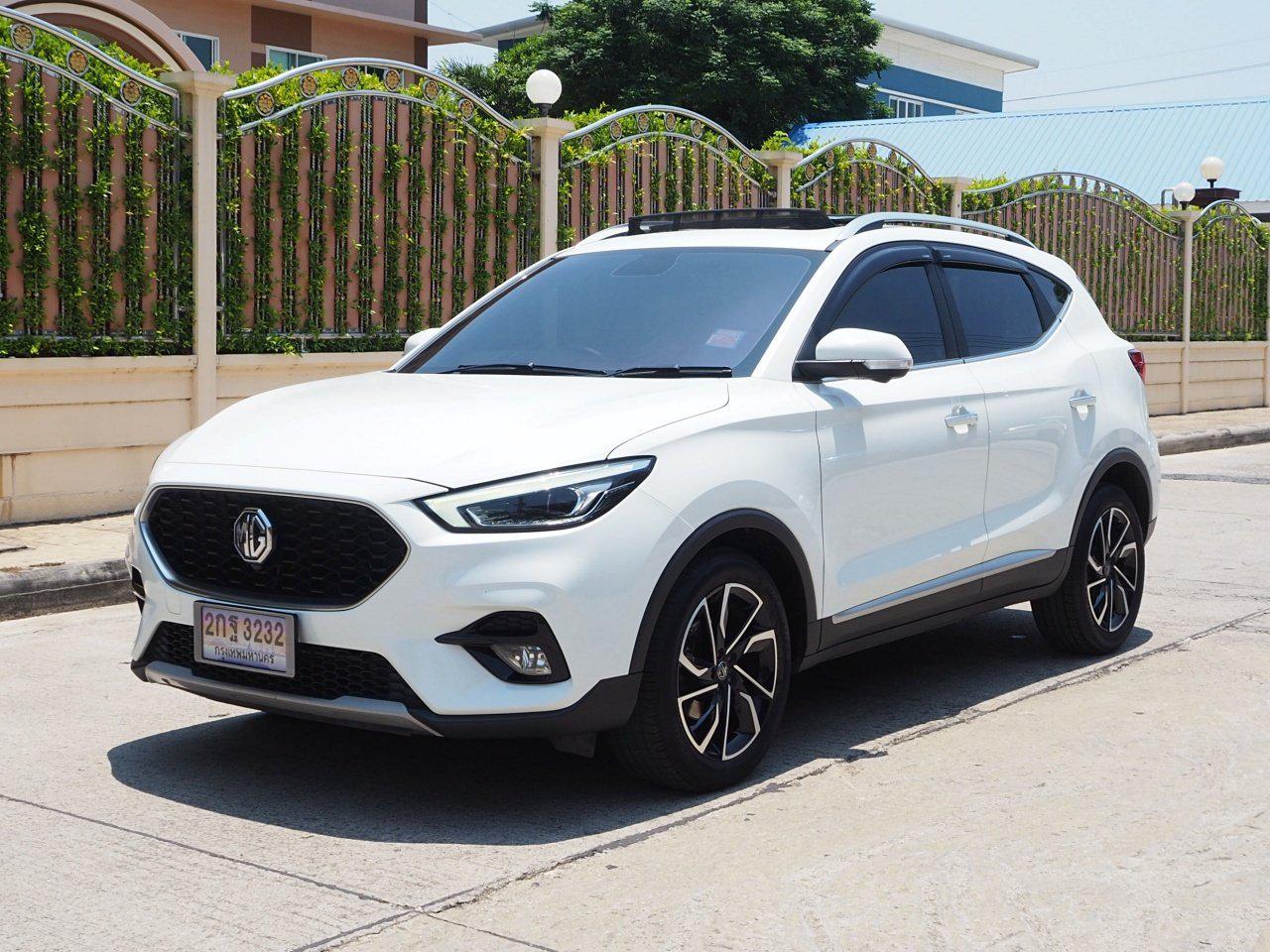 MG ZS 1.5 X+ SUNROOF ปี 2021 สภาพป้ายแดง | ENNXO